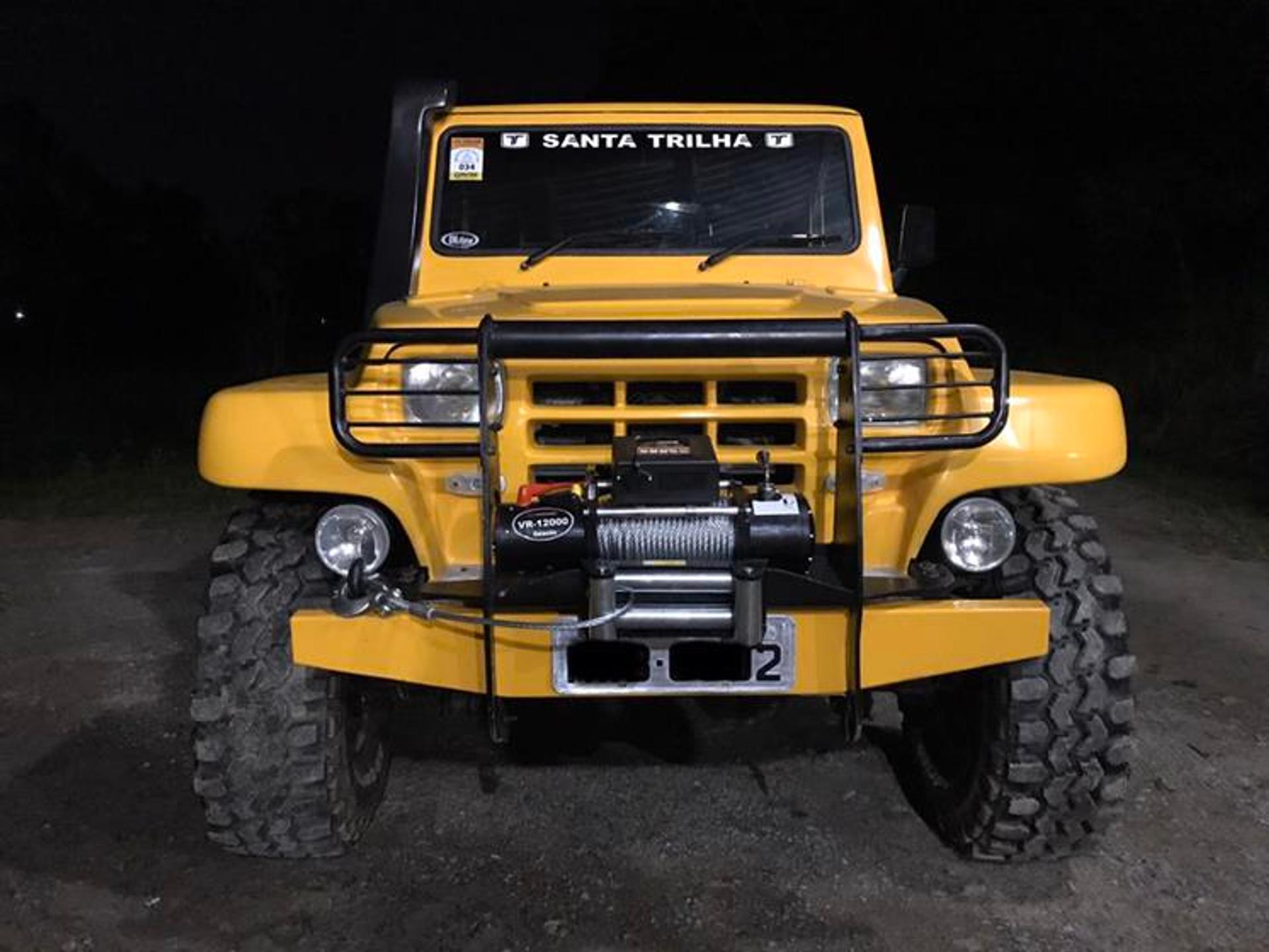 Troller TX4 automático já tem preço